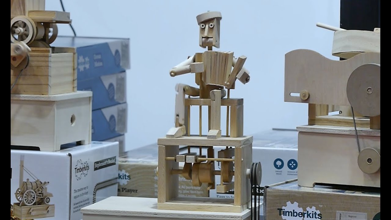 Moving wooden models FGF2021 - YouTube