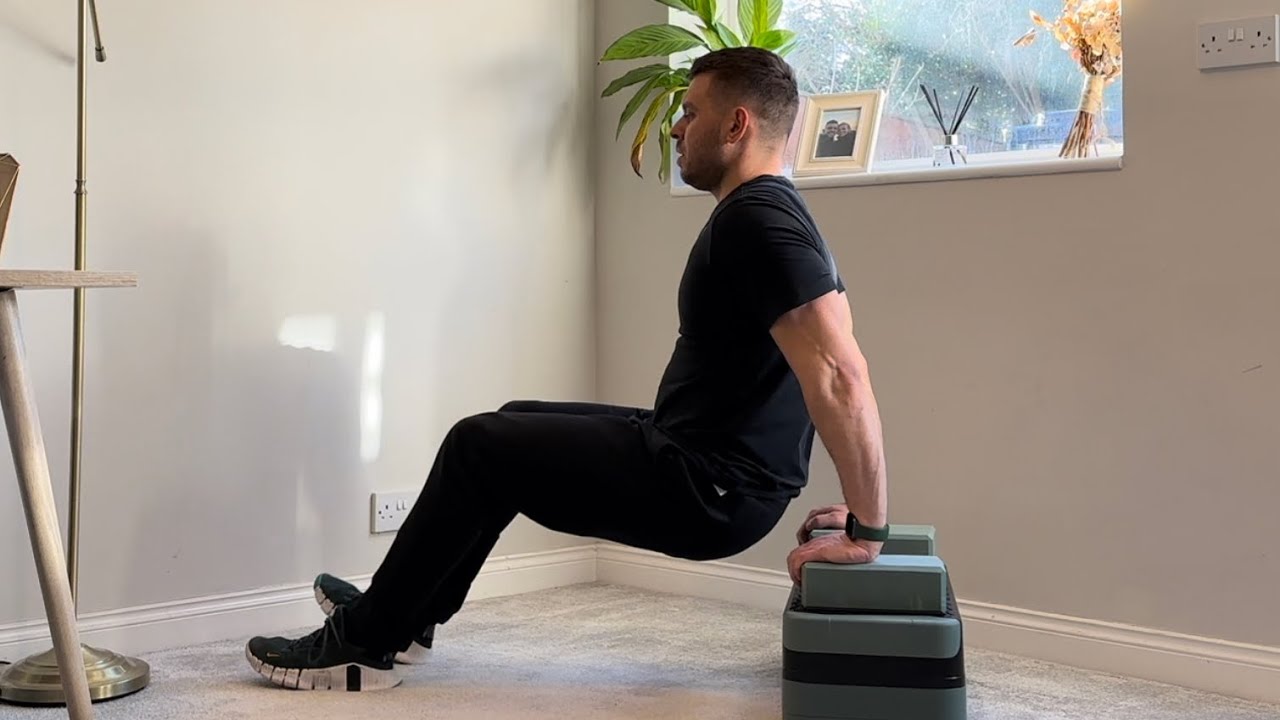 Bodyweight Dips on Step - YouTube