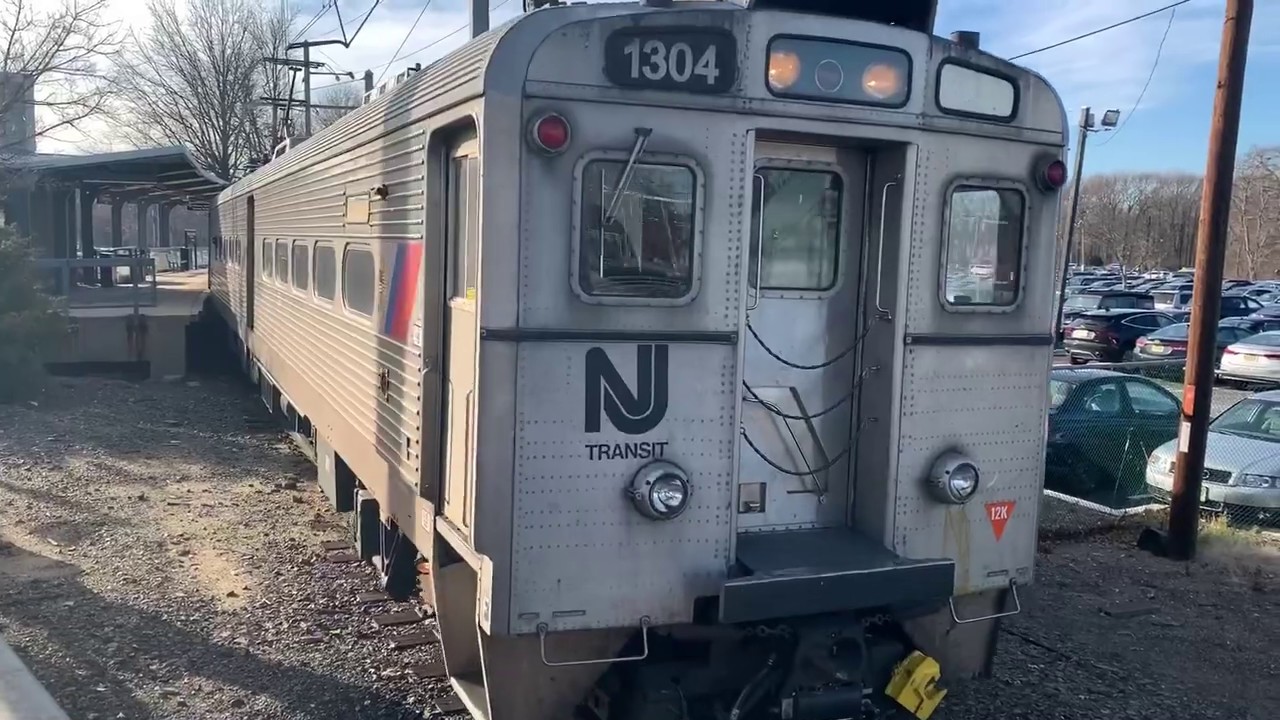 NJ Transit Northeast Corridor and Dinky Shuttle and Amtrak Action at ...