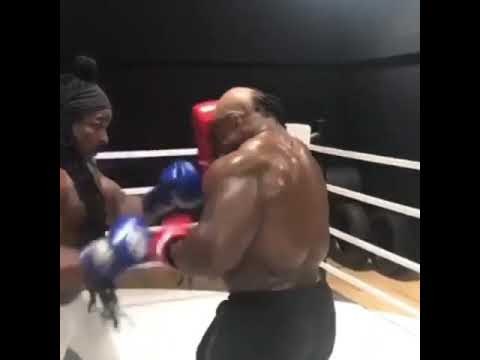Kai Greene doing what he loves to do...