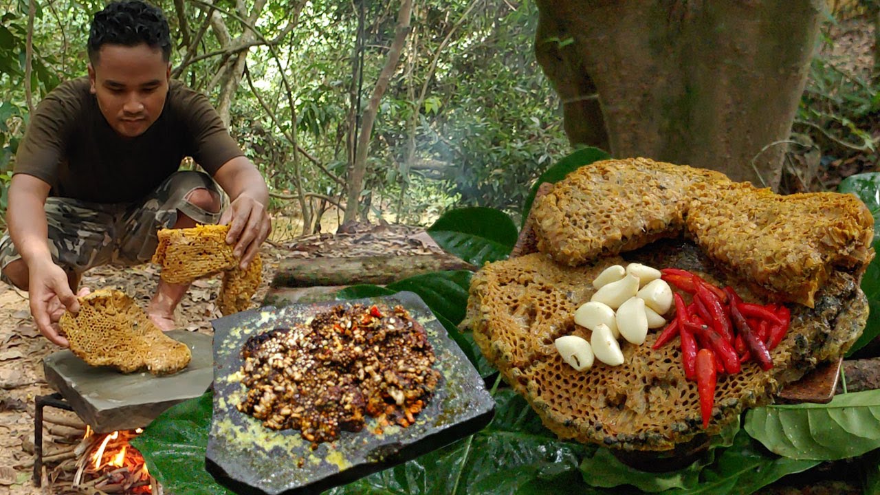 Survival forest: Marinated bee cook on the rain - Delicious bee grilled ...