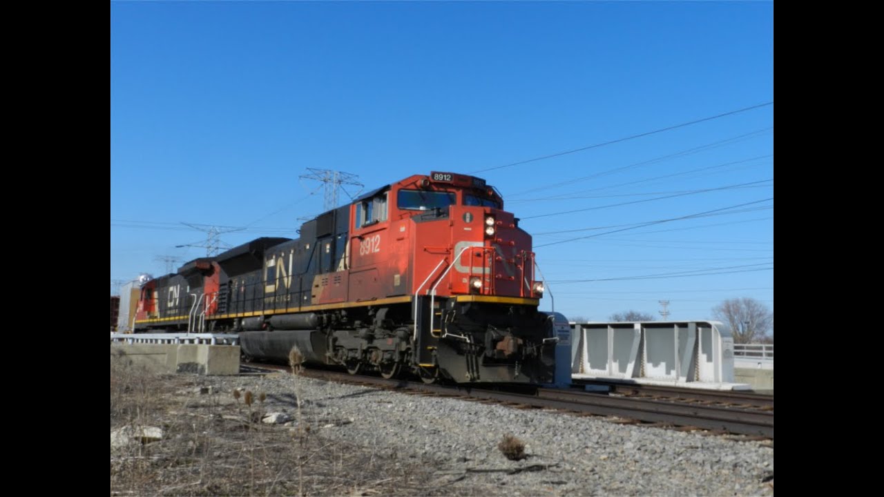 [HD] CN 8912 and CN 2122 Lead A Southbound CN Manifest At Wheeling, IL ...