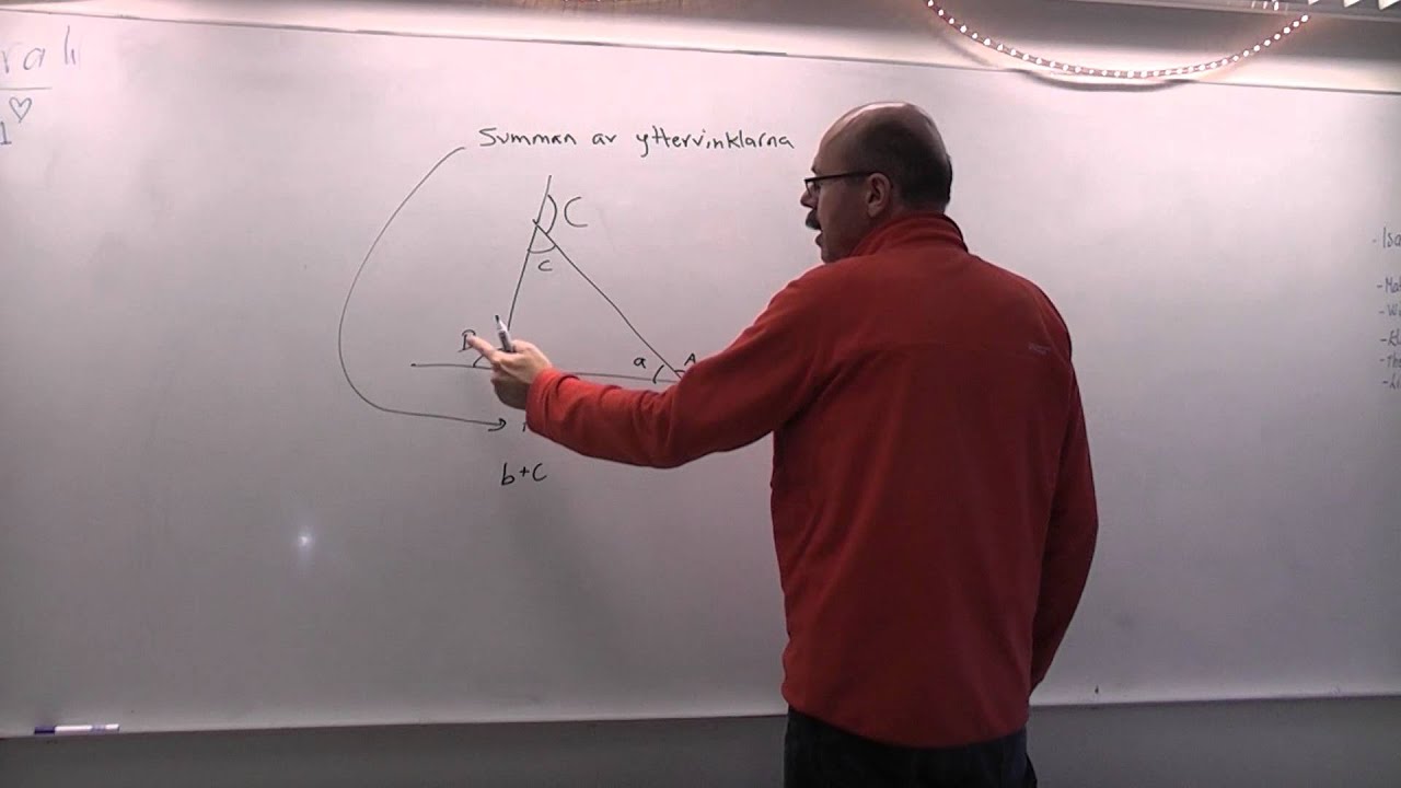 Summan av yttervinklarna i en triangel - YouTube