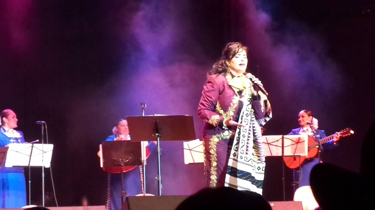 ANGELES OCHOA-PALOMA NEGRA - YouTube