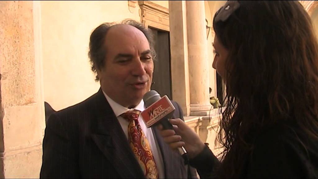 Intervista all'attore Gilberto Idonea - YouTube