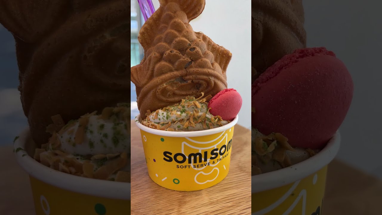 Trying Fish Shaped Ice Cream..... Soft Serve and TAIYAKI Cheese and ...