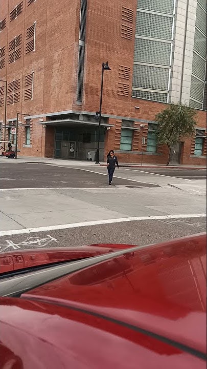 Sexy Lady Crossing The Street Youtube