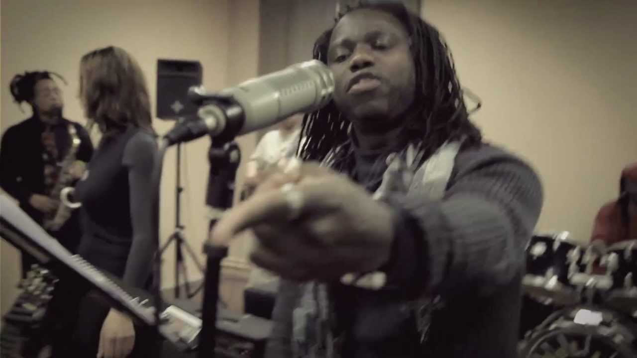 SCOTTY MAVULA feat VESTI & MAKHEDA - Ego Trip ( live ) - YouTube