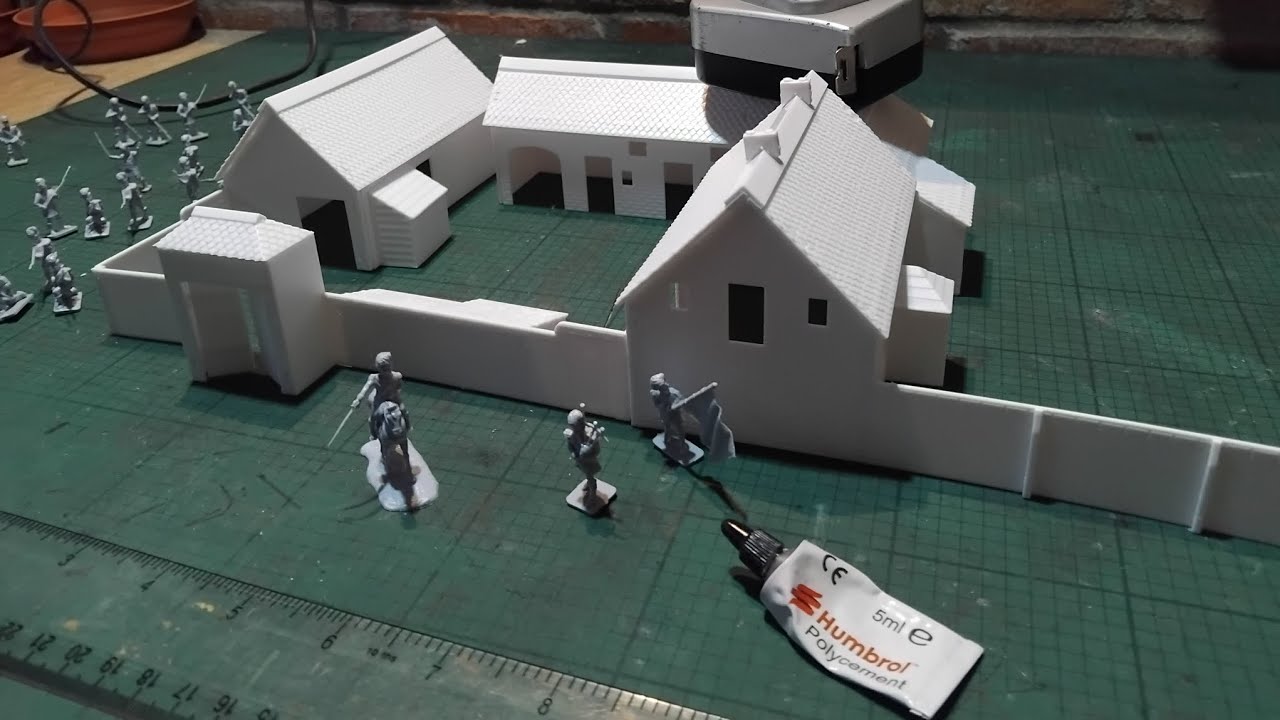 Waterloo farmhouse. Airfix. - YouTube