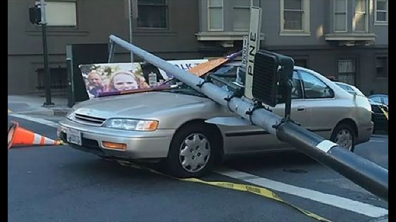 Lamp Post Falls On Car In San Francisco, Urine Blamed - YouTube