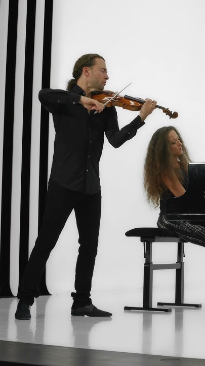 Sascha Maisky & Lily Maisky | C. Schumann Romance II Allegretto #ConcertLab - YouTube