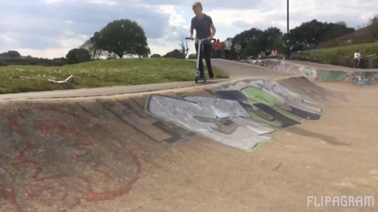 A day at slades farm skatepark - YouTube