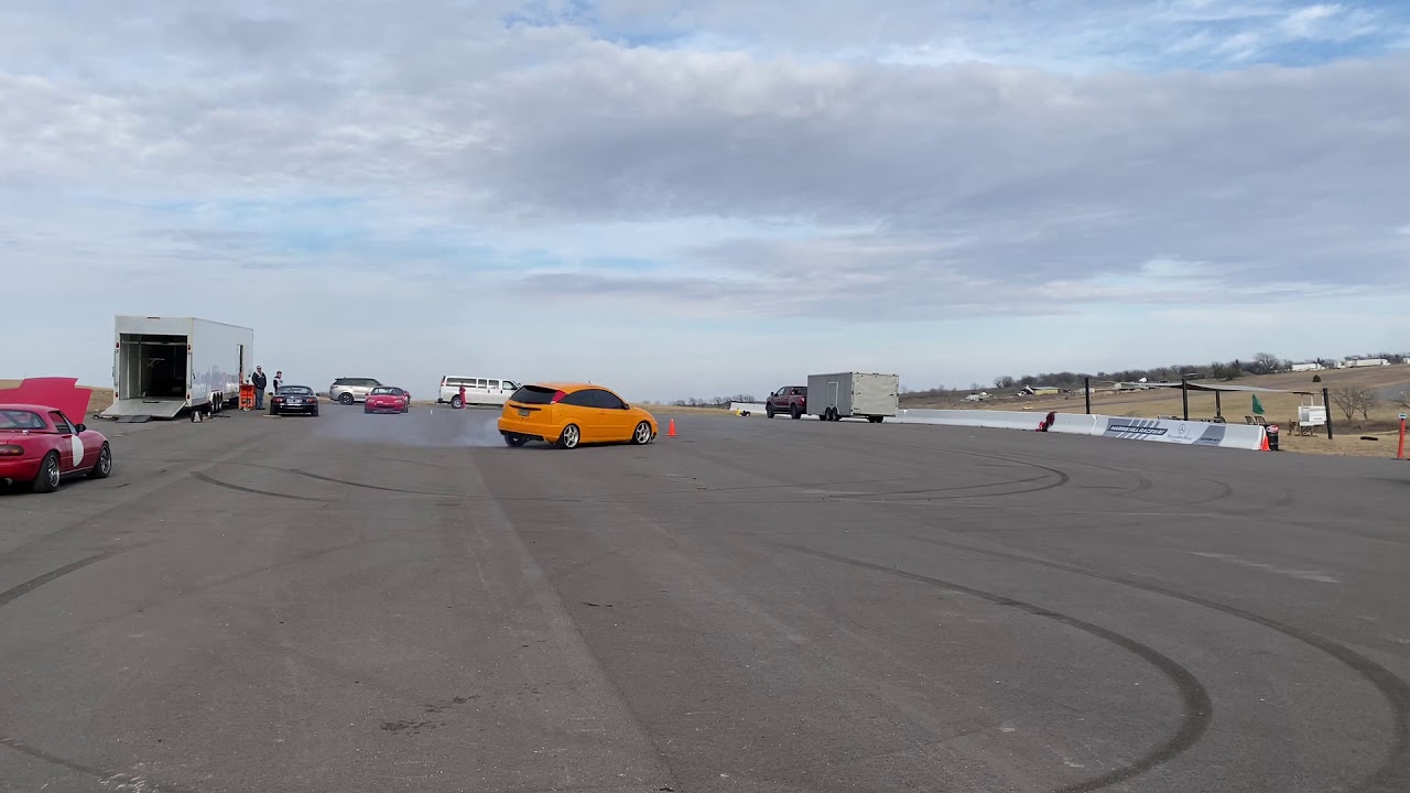 V8 RWD Focus - YouTube