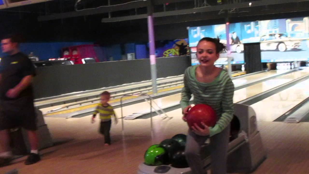 Anna's bowling! - YouTube