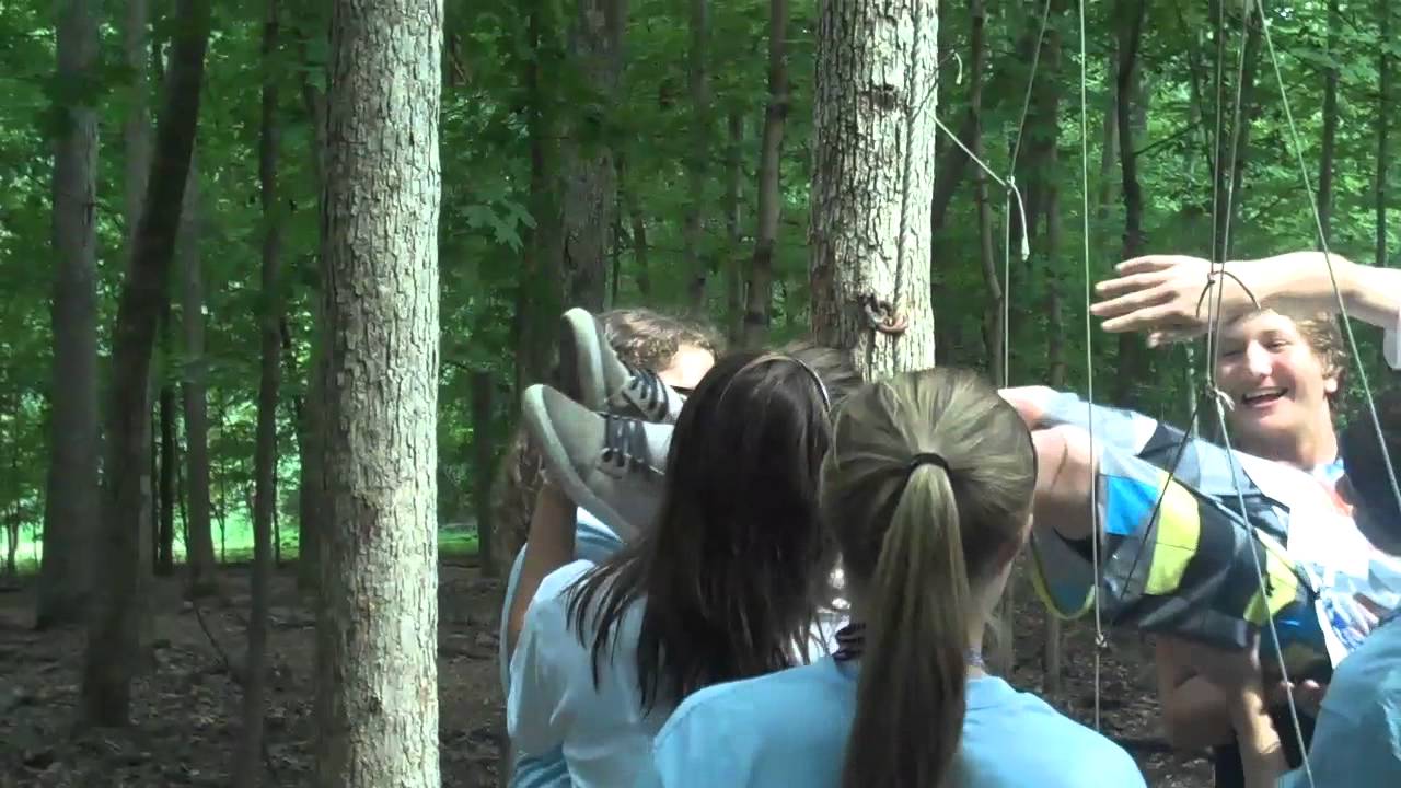 JPII New Student Retreat 2011 - Spider Web Ropes Course - YouTube
