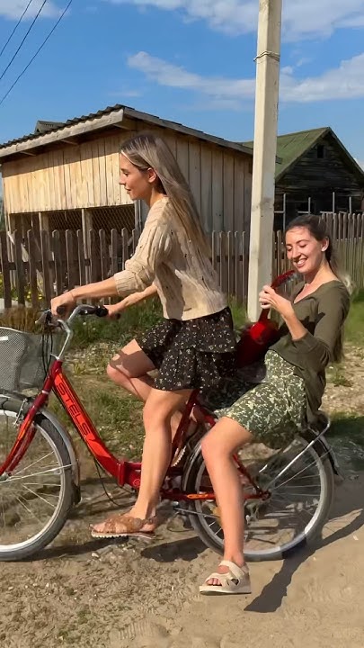 Умеете на велосипеде 🚴 кататься? 😍 #белоезлато - YouTube