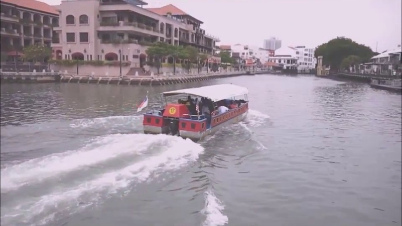Melaka or Malacca River Boat Cruise - YouTube