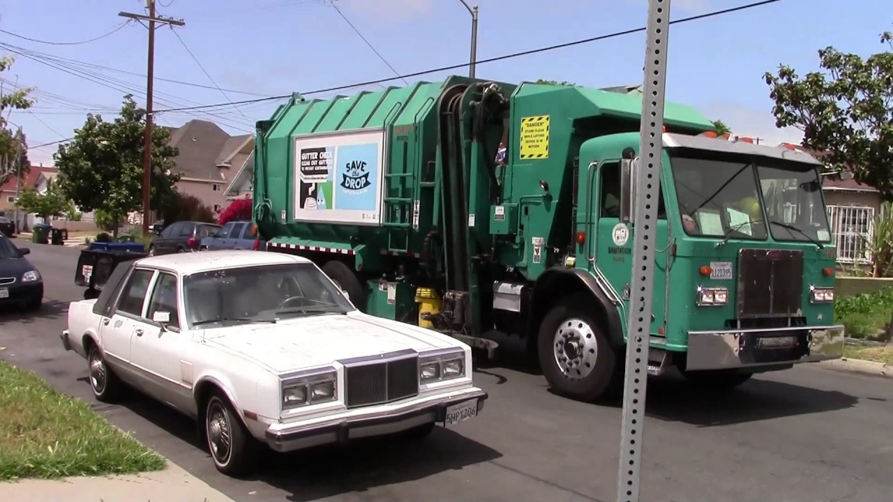 L.A. Sanitation - Peterbilt 320 Amrep Octo ASL on Recycle (36492) - YouTube