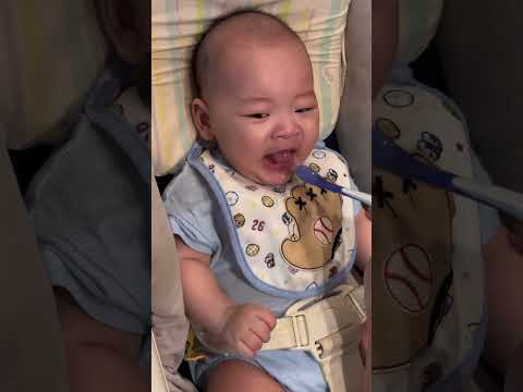 4m1d 二寶弟弟十倍粥初體驗 - YouTube