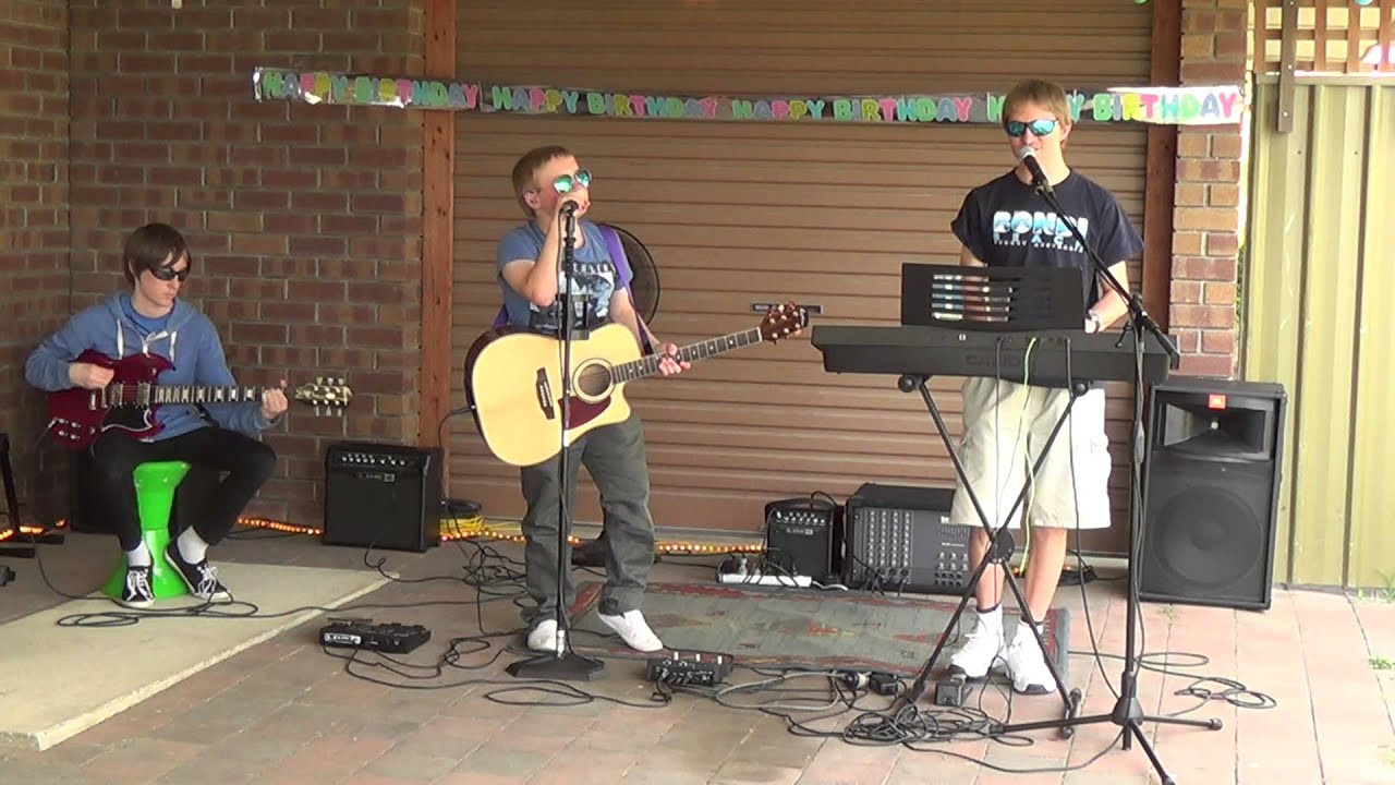 Andy Roo - Live 2013 - YouTube