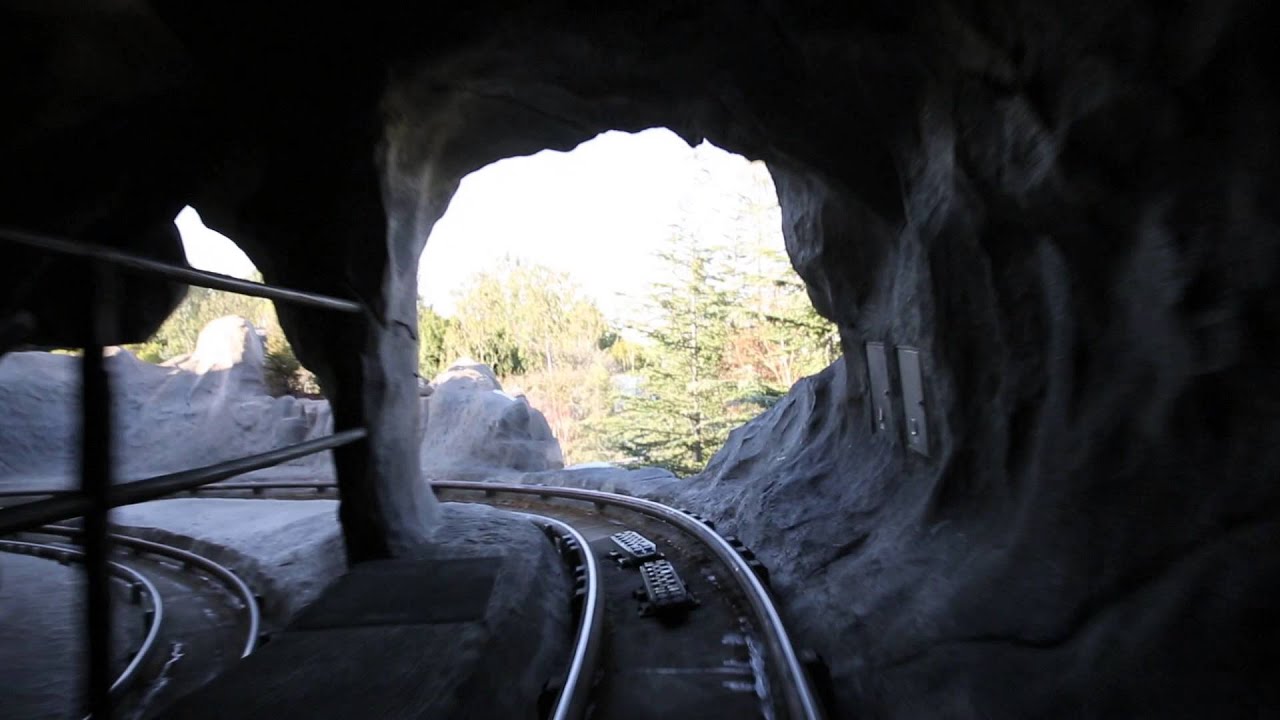 Matterhorn Bobsleds (Full Ride) - Left Side of Track - HD POV - YouTube