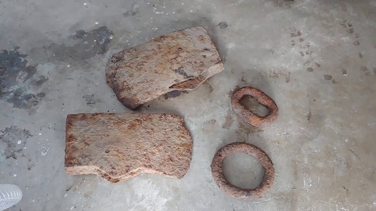 Electrolysis Unit You Can Build! Cleaning Artifacts! - YouTube