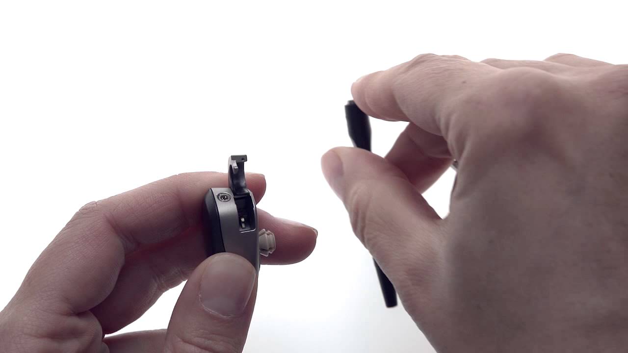 Baha® 5 Sound Processor Changing battery door (no audio) - YouTube