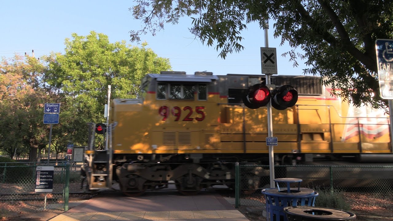 UP 9921 Rocklin Rocket Local Power, Mather Field/Mills Station East Ped. Crossing Rancho Cordova ...