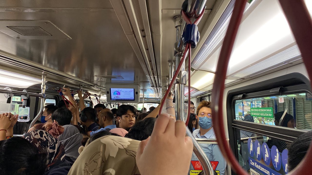 [Crush Load] Journey on LRT Kelana Jaya Line Refurbished 2-coach from ...