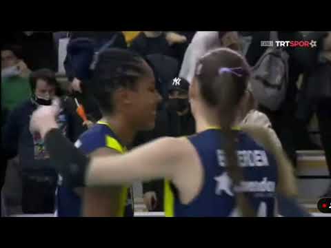 Ana Cristina ve Eda'nın kaptanlığı
