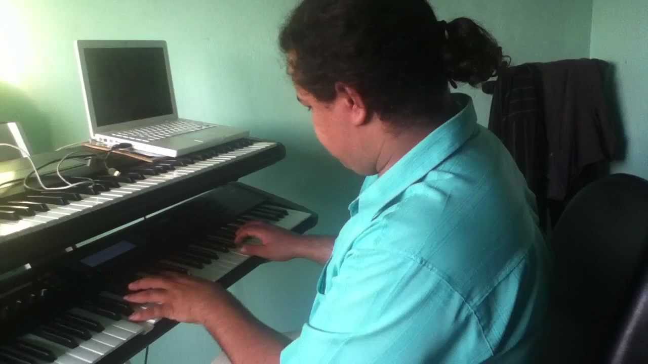 Korg TR 61 Custom Acoustic Piano - YouTube