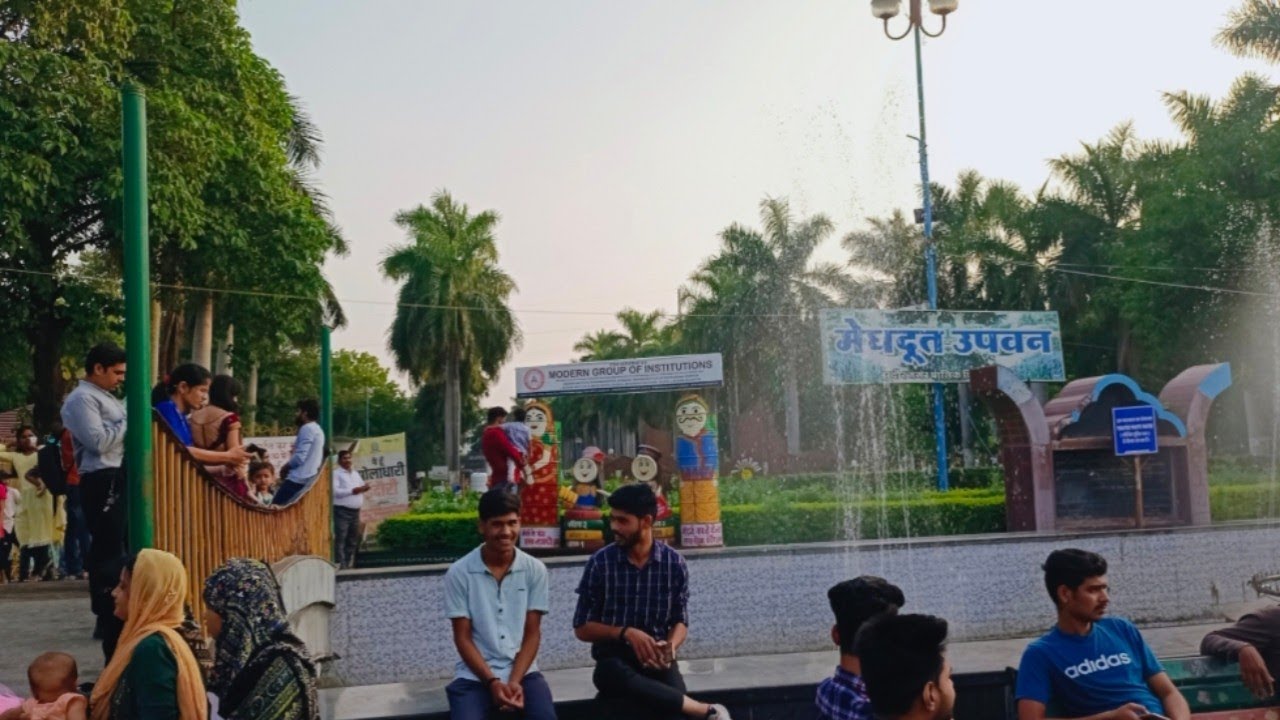 Meghdoot Garden Indore Video - Best Park 🏞️ For Couple in Indore - YouTube