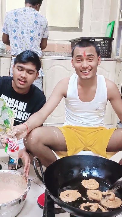 #viral Video #Krishna bahut achcha banaya hai jilebi jilebi - YouTube