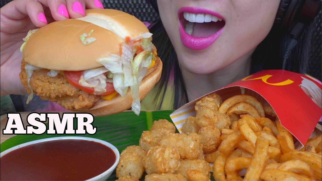 ASMR CHICKEN BURGER + TATER TOTS CURLY FRIES + FIRE SAUCE (EATING ...