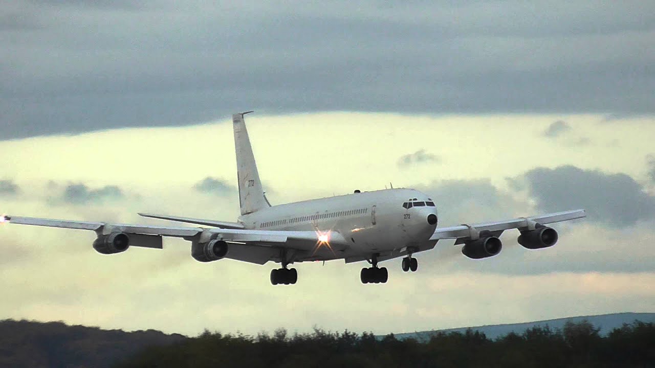 Israeli Force 272 Boeing 707-3LRC Landing at Luxembourg Airport - YouTube