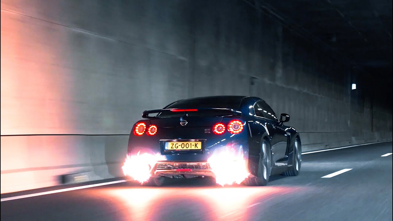 FLAME SPITTING GTR R35 [4K] - YouTube