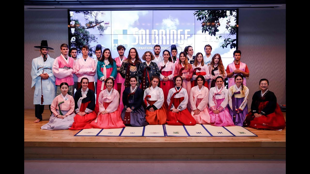 Deusto Business School student experience at SolBridge - YouTube