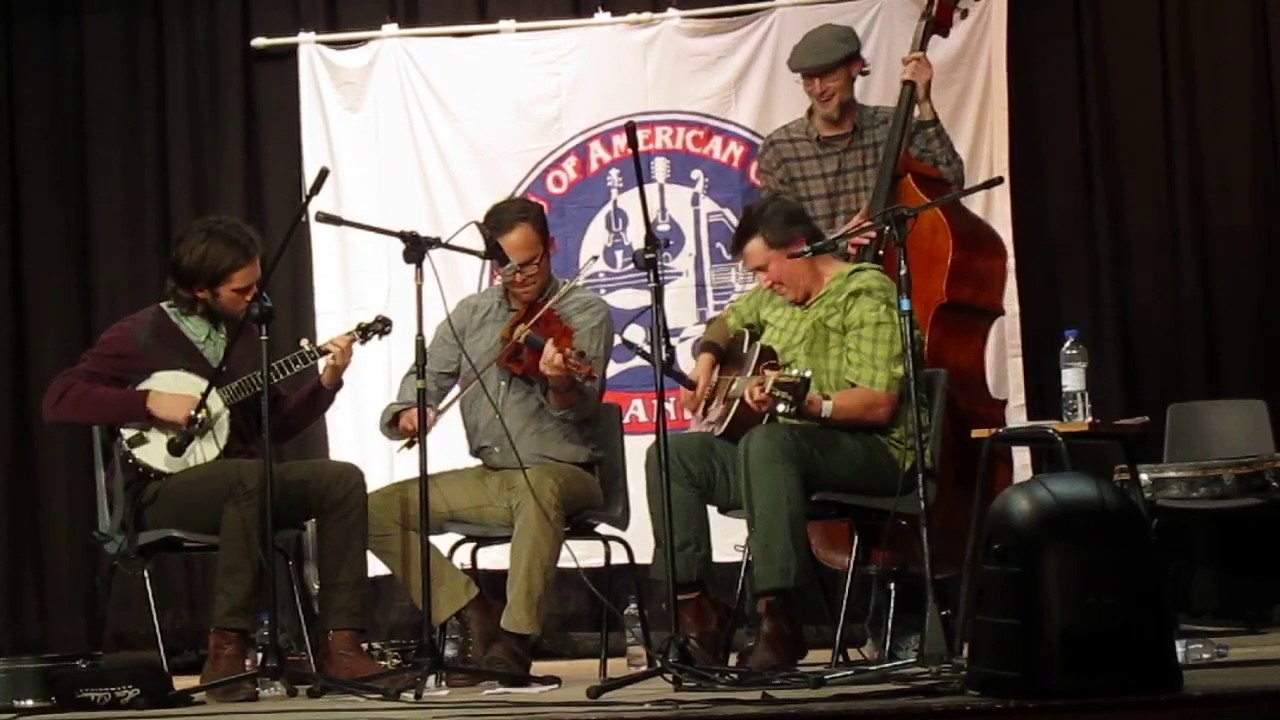 Grey Eagle after Manco Sneed - The Bucking Mules - YouTube