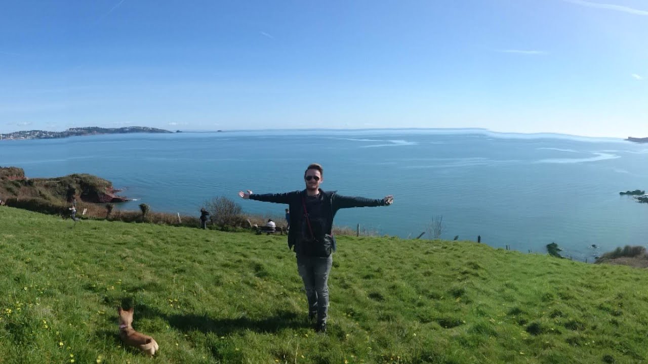 WE MOVED TO DEVON VLOG - YouTube