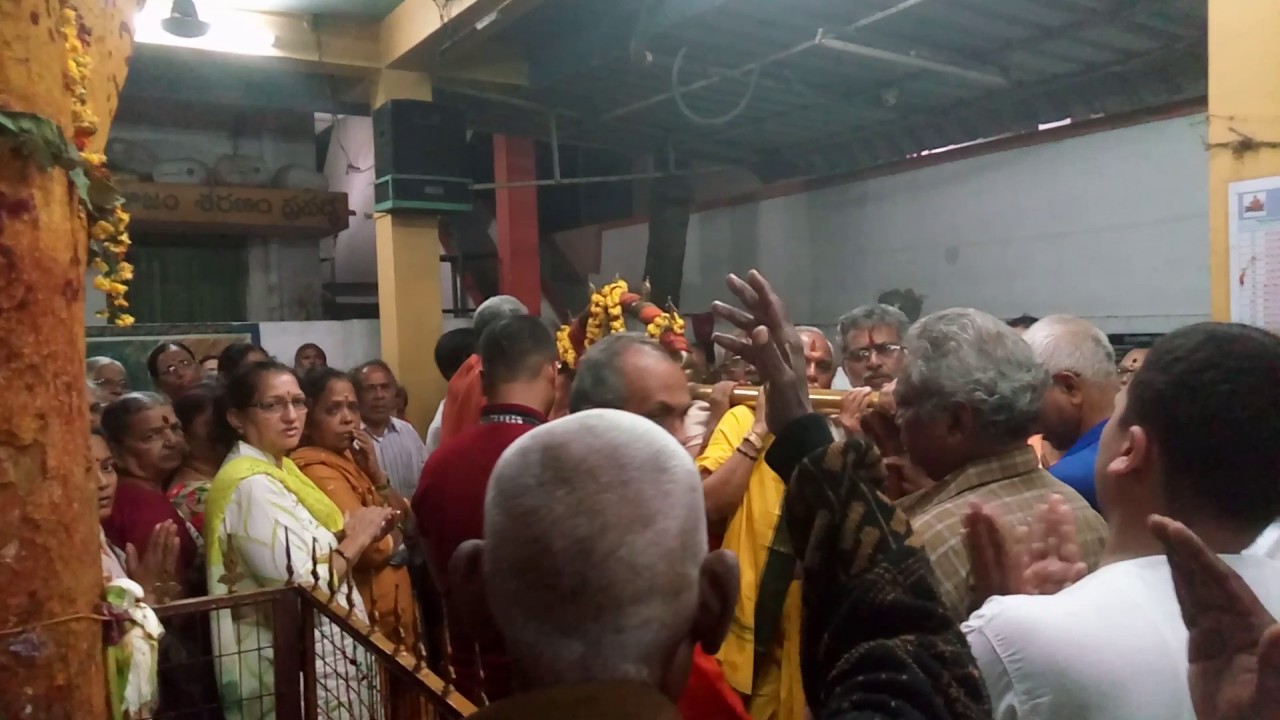Shripad Shrivallabh Pithapur Gurudev Datta (Palakhi Sripad Srivallabh ...