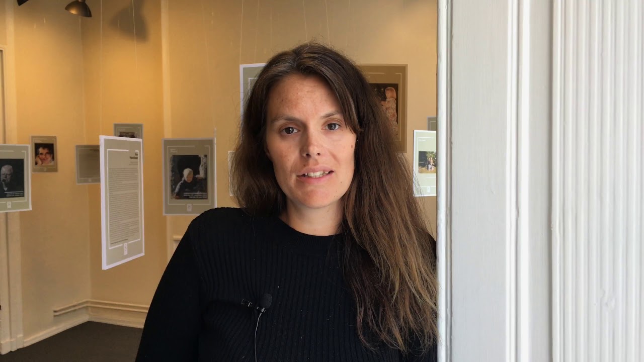 Sara om sit tab og sin mindefortælling - der kan ses i udstillingen DE ...
