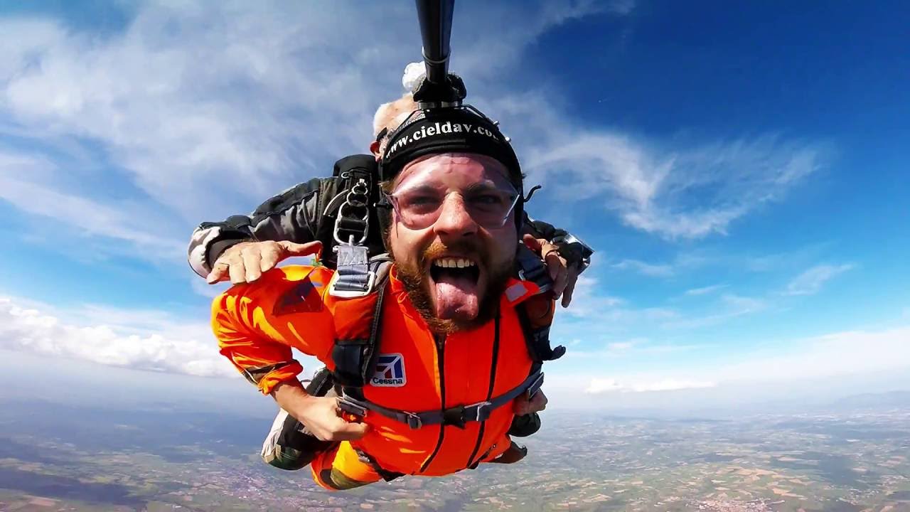 Gopro parachute 2016 Antho et Miguel - YouTube