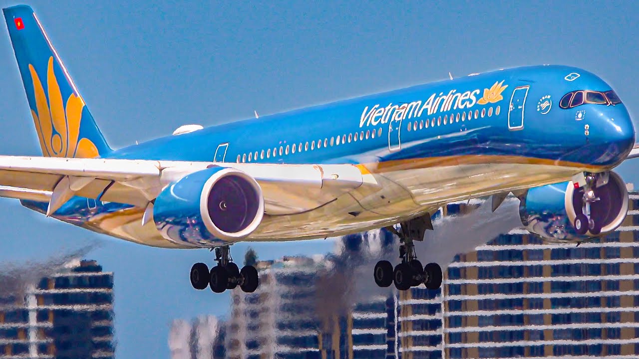 45 MINS EXCELLENT CLOSE UP Plane Spotting | A380 B747 B767 B777 A350 ...