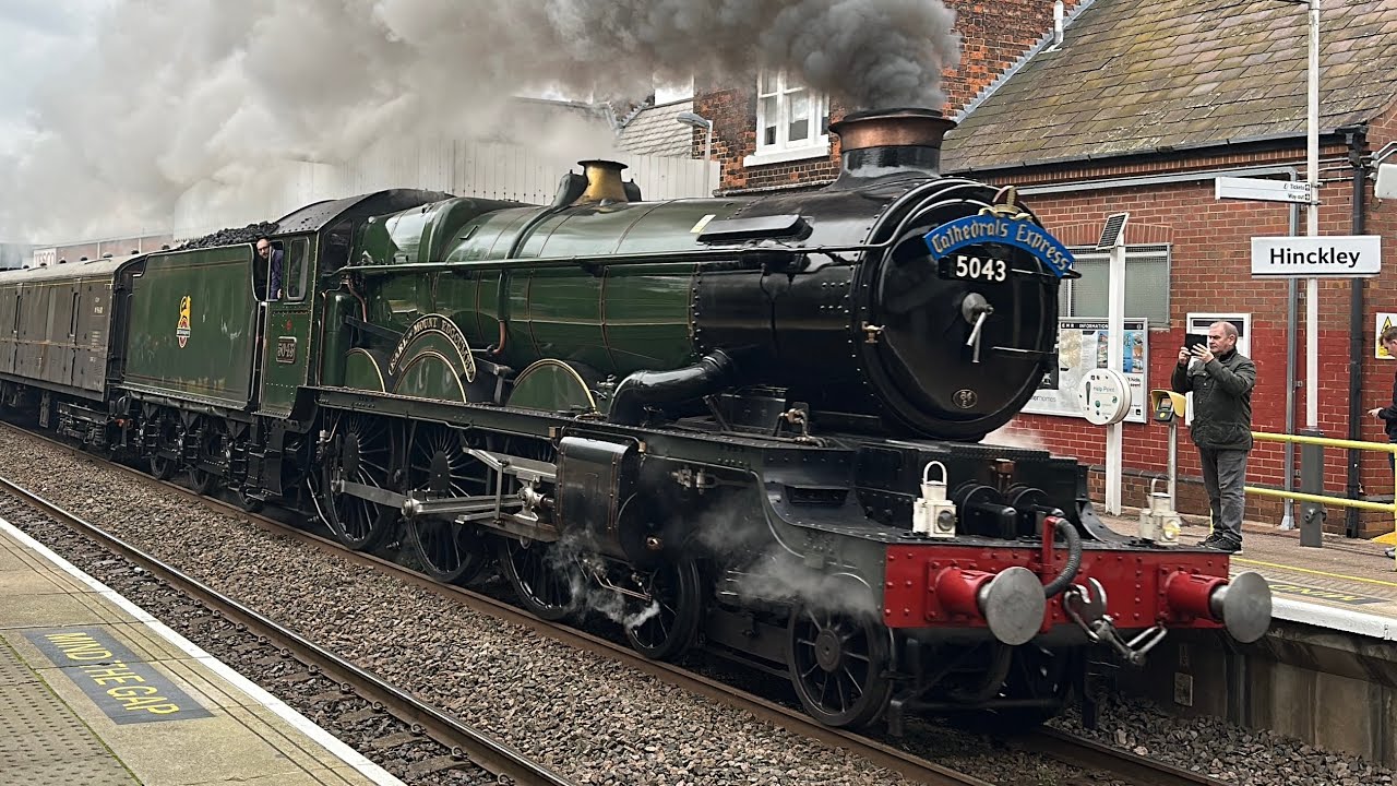 Steam locomotives a epic steam train 5043 98743 Earl of mount Edgcumbe ...