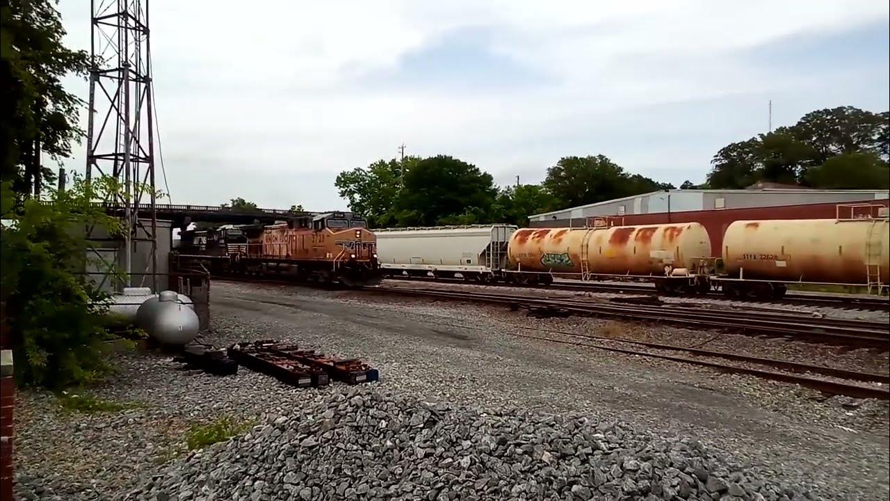 Norfolk Southern Mixed freight train through Dalton Georgia - YouTube