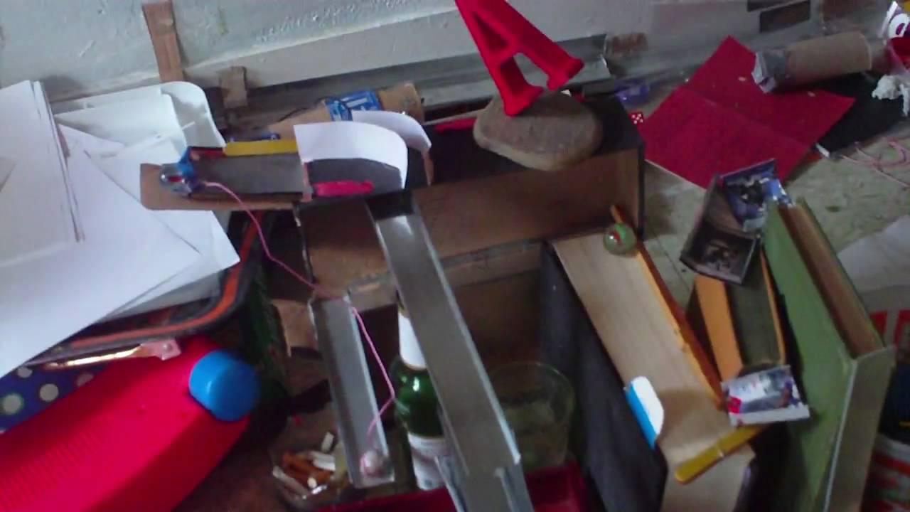 Stash Locater-Rube Goldberg Pitagora Suichi ピタゴラスイッチ 7 - YouTube