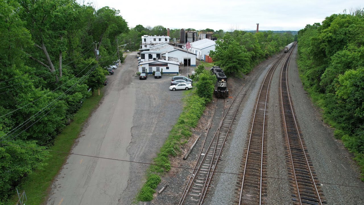 Three Trains On The CSAO Lehigh Line In Westfield & Piscataway - YouTube