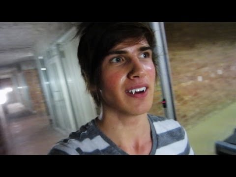 VAMPIRE WORKOUT! - YouTube