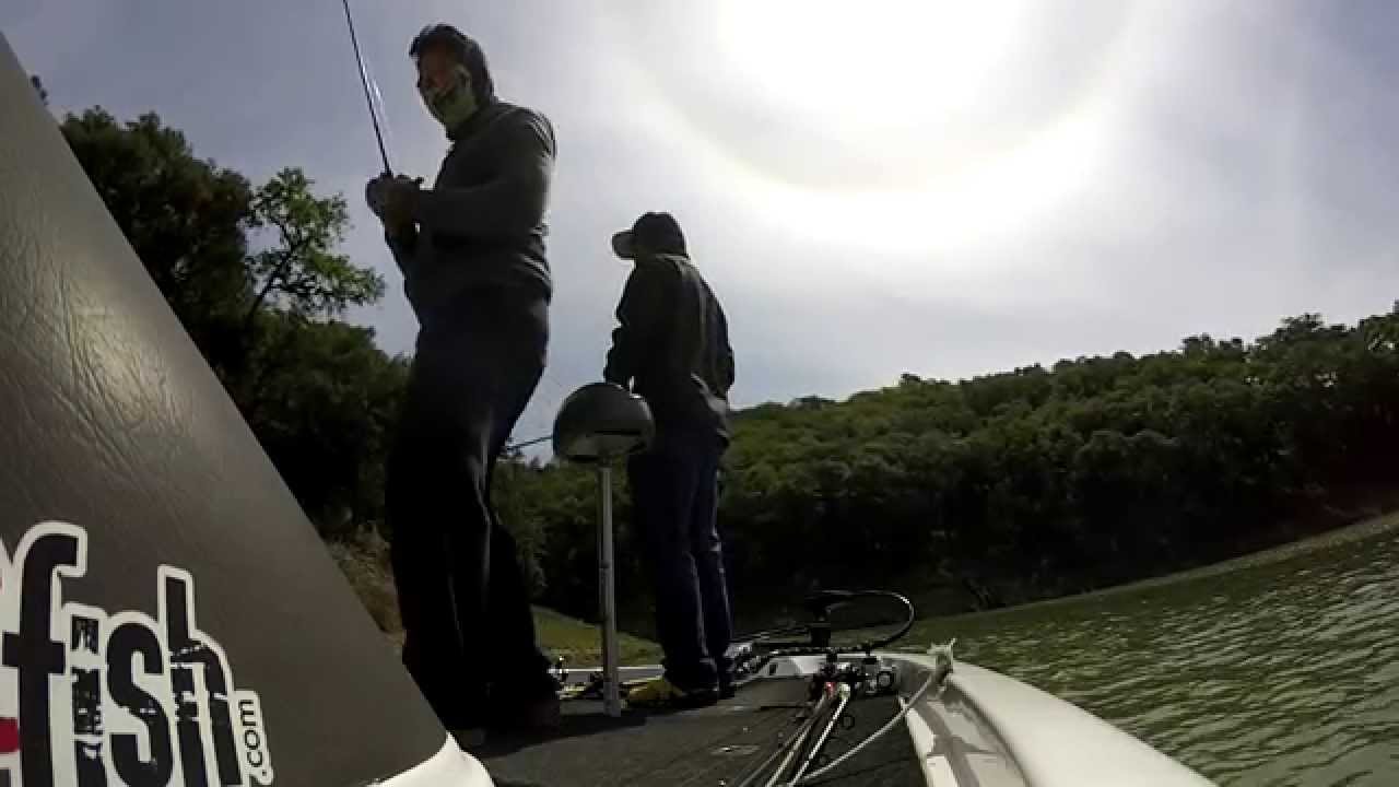 Lake Sonoma bass fishing - YouTube