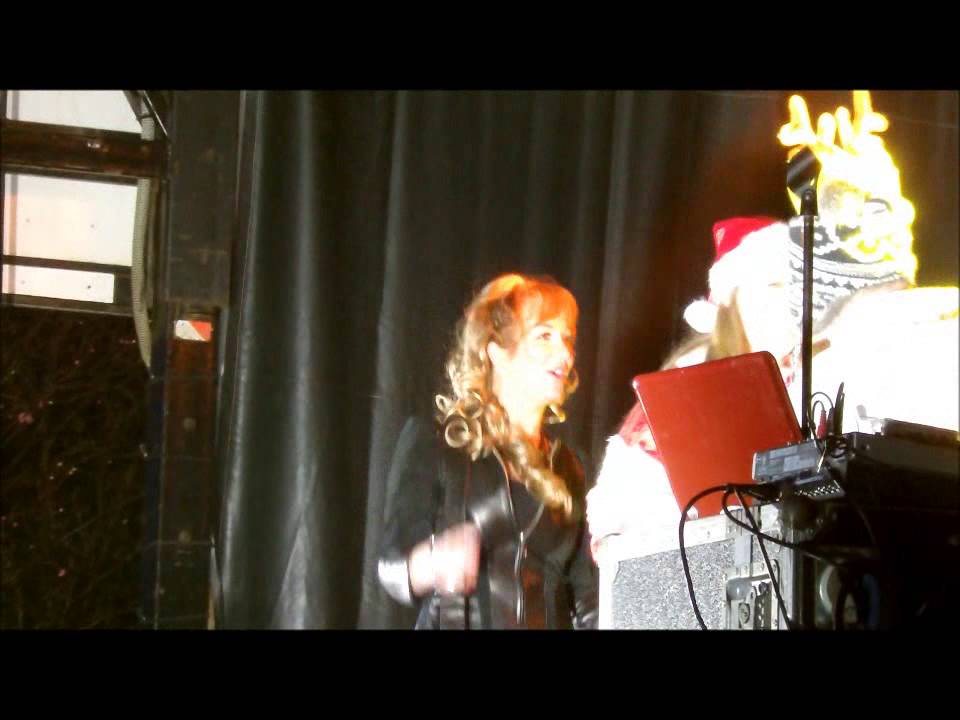 Clyde 1 radio perform " Grease " in Paisley - YouTube